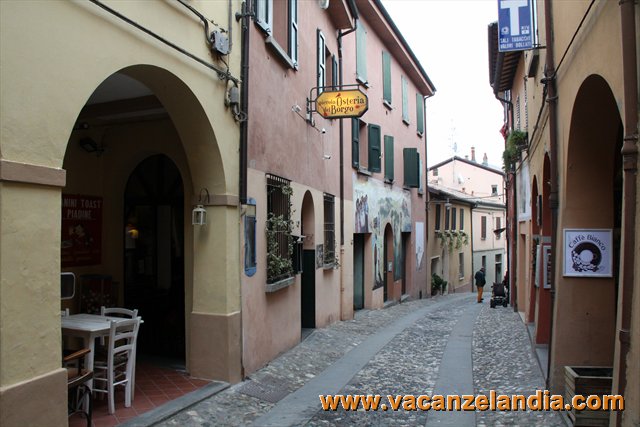 Contenuti Redazione - In camper alla scoperta di DOZZA - murales e ...
