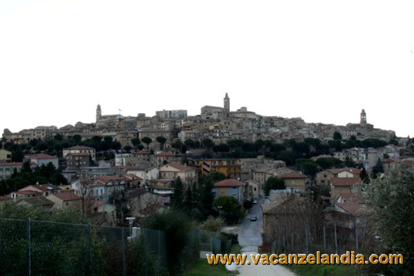 Vacanzelandia - Itinerari Diari di Viaggio Marche: Corridonia