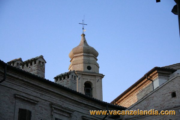 Vacanzelandia - Itinerari Diari di Viaggio Marche: Corridonia - 1o giorno