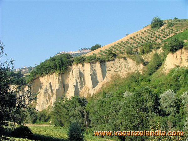 Vacanzelandia - Itinerari Diari di Viaggio Marche: Riviera delle Palme ...